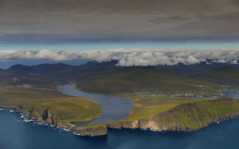 Lago Leitisvatn, una ilusión óptica muy real - Planeta Fascinante